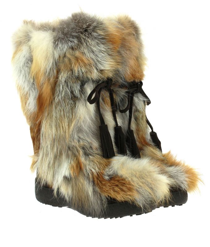 Fur boots for her » Warm feet at icy temperatures